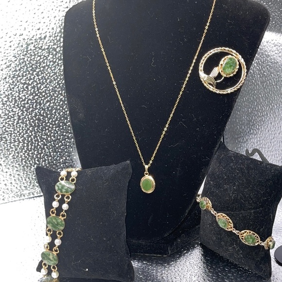 Jade | Jewelry | Beautiful Jade Set | Poshmark